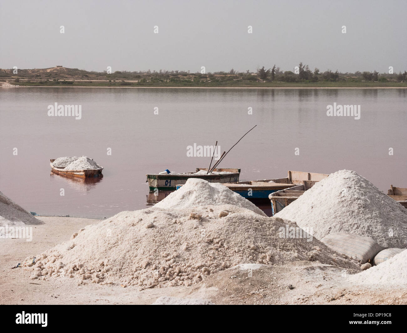 Lac rose hi-res stock photography and images - Alamy