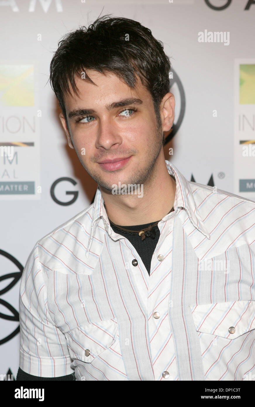 Apr 28, 2006; Santa Monica, CA, USA; Actor SCOTT MECHLOWICZ arrives at ...