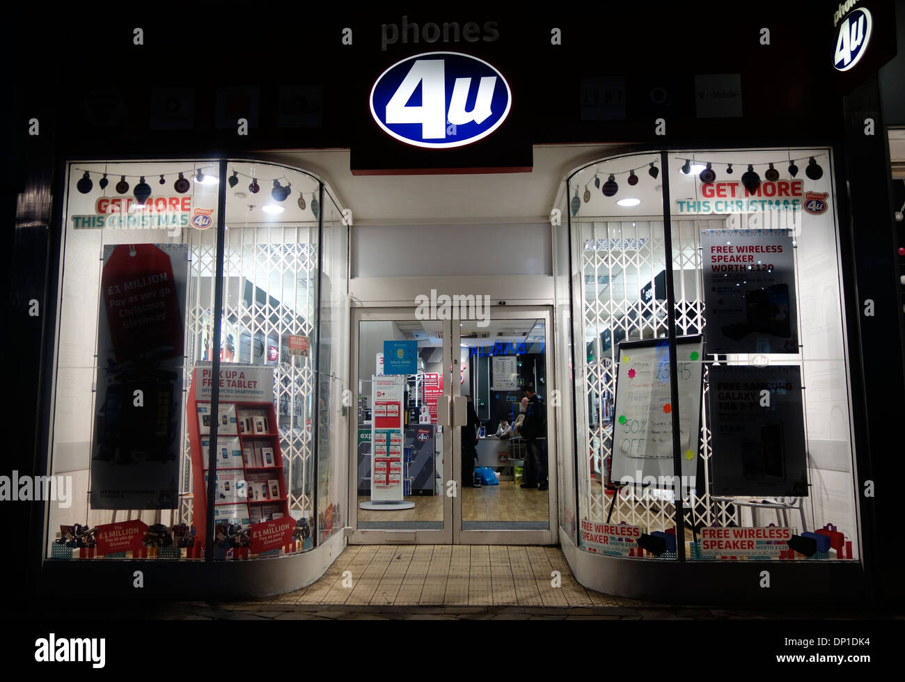 Phones4u shop hi-res stock photography and images - Alamy
