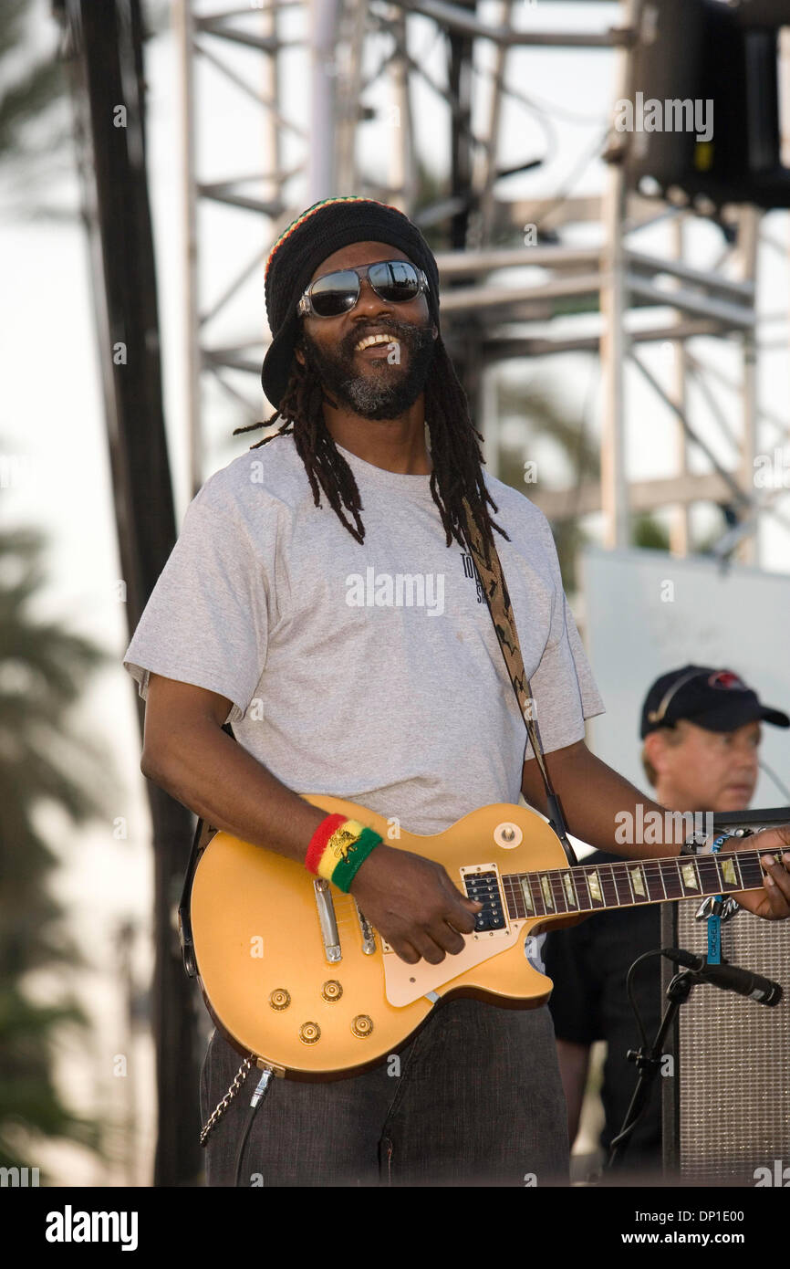 Damien marley hi-res stock photography and images - Alamy