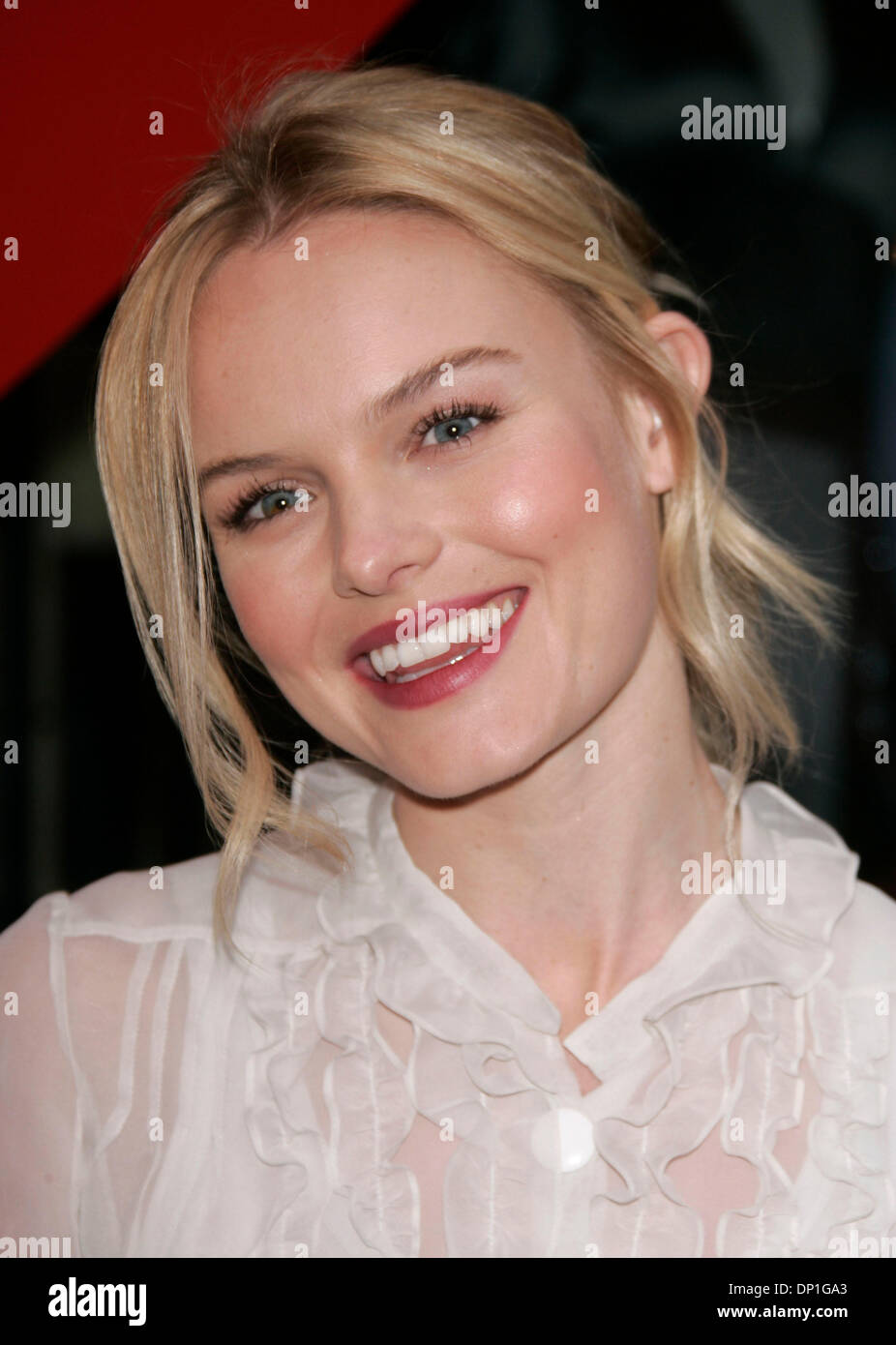 Christopher reeve superman headshot hi-res stock photography and images ...