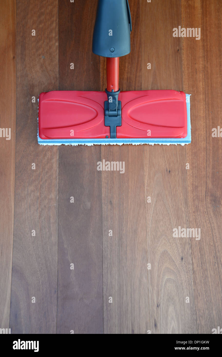 A close up shot od a floor mop Stock Photo - Alamy