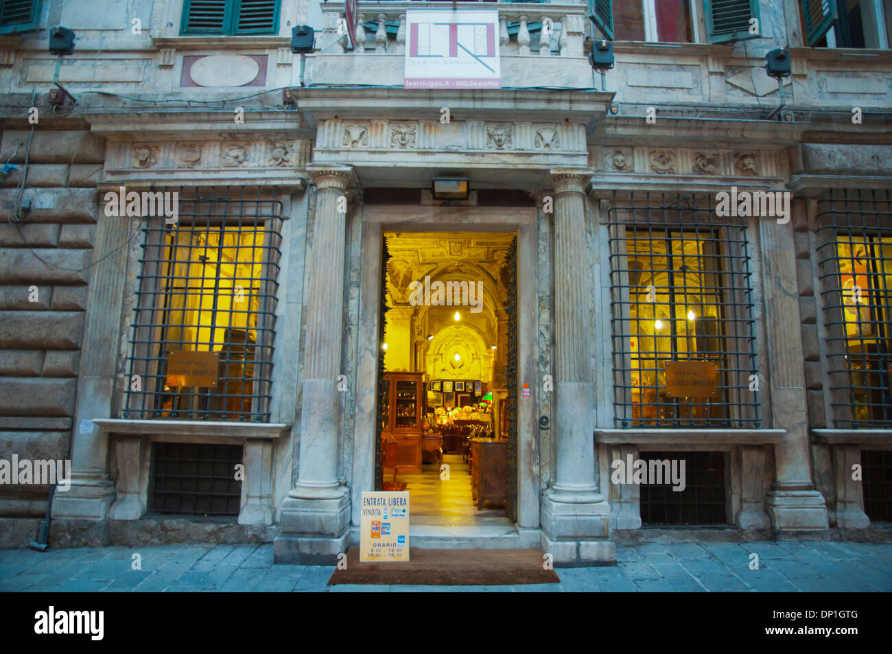 Europe Antique Store Front High Resolution Stock Photography and Images ...