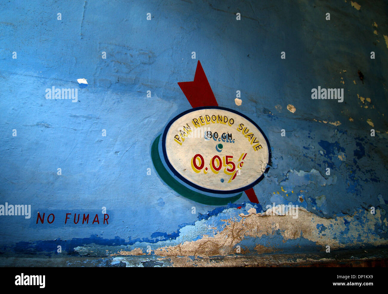 May 04, 2006; Havana, CUBA; Cuban residents wait out side the food ...