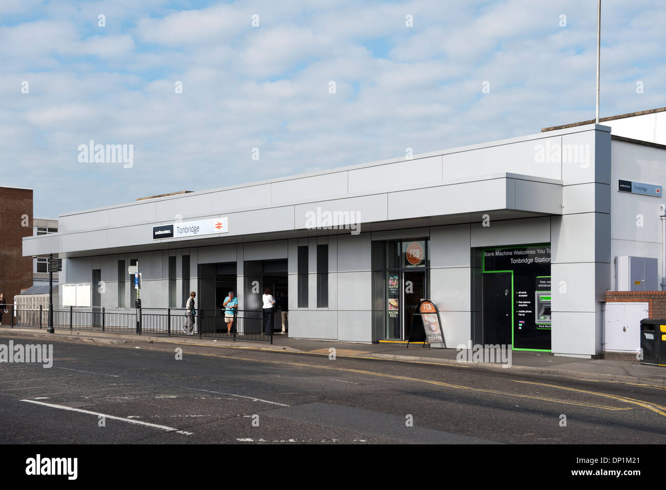 Tonbridge Railway Station, UK Stock Photo - Alamy