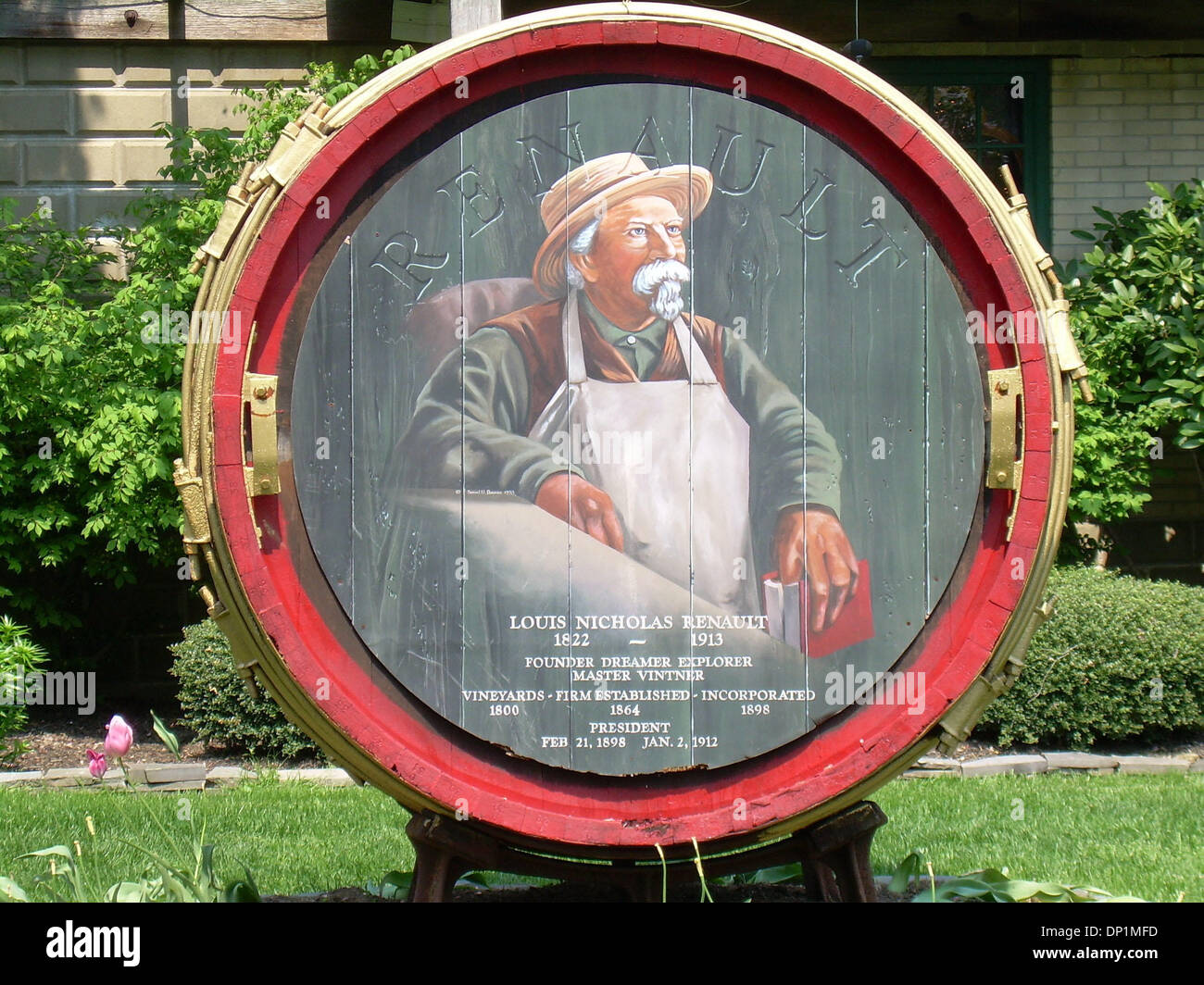 Founder of egg hi-res stock photography and images - Alamy