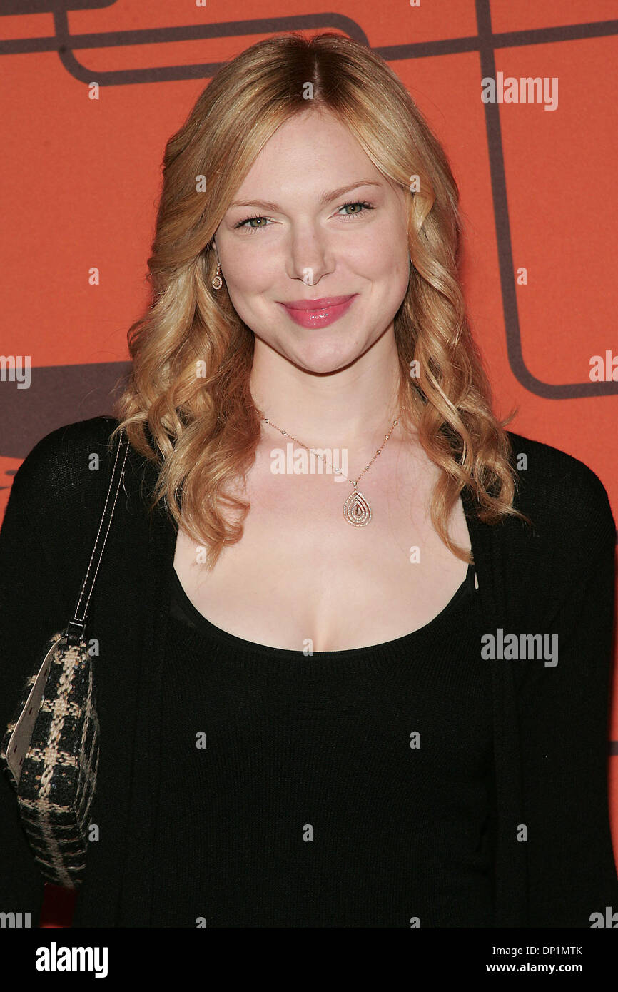 Actress Laura Prepon 60 Photos - Moonagedaydream.film