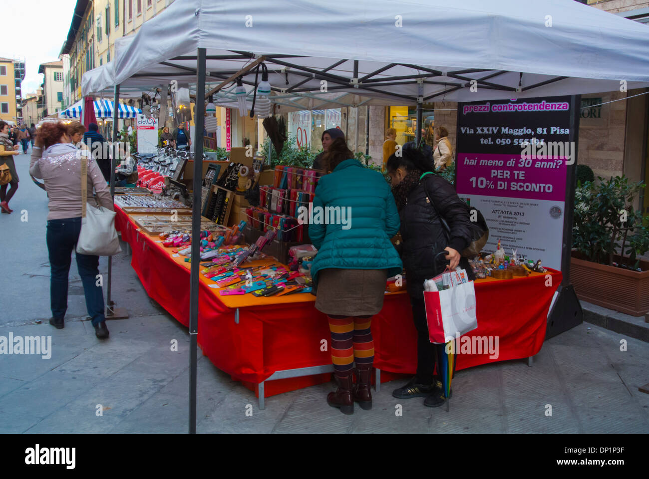 Via Guglielmo Oberdan street with weekend market stalls old town Pisa ...