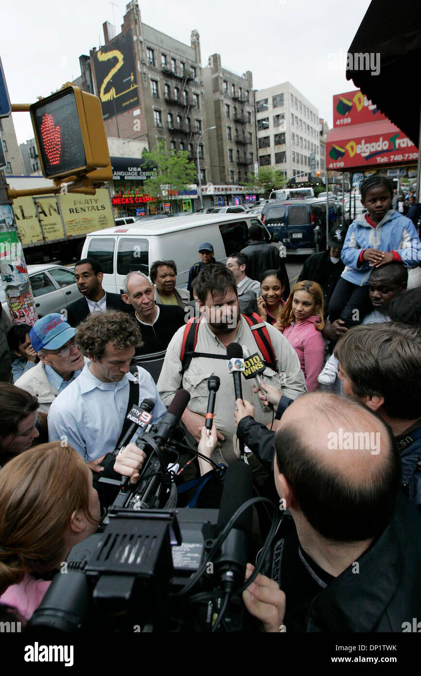 May 09, 2006; New York, NY, USA; After crossing the George Washington ...