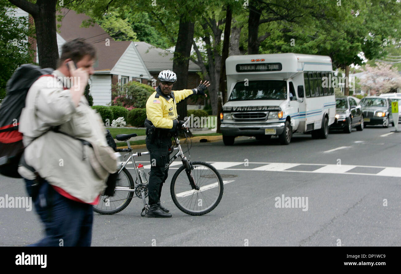 May 09, 2006; Fort Lee, NJ, USA; Making his way to New York, STEVE ...