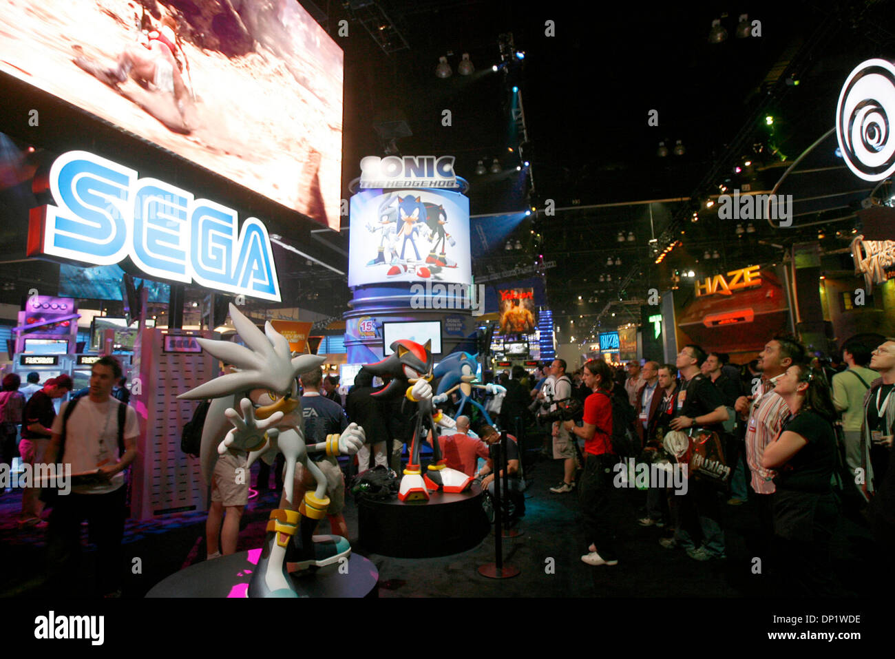 May 09, 2006; Los Angeles, CA, USA; The 2006 Electronic Entertainment ...