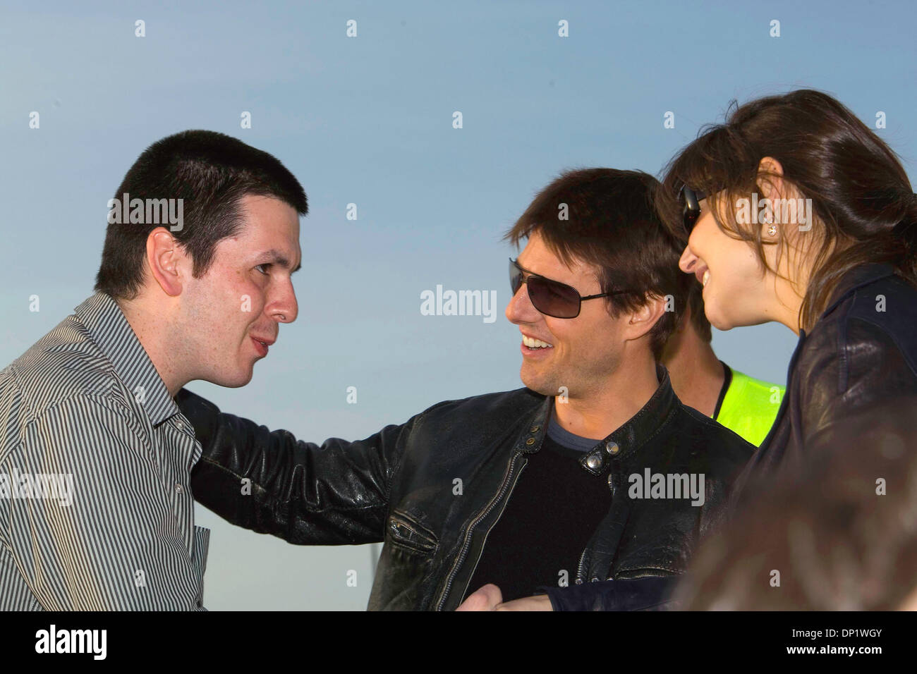 May 09, 2006; Aberdeen, WA, USA; Contest winner KEVIN McCOY with actors ...