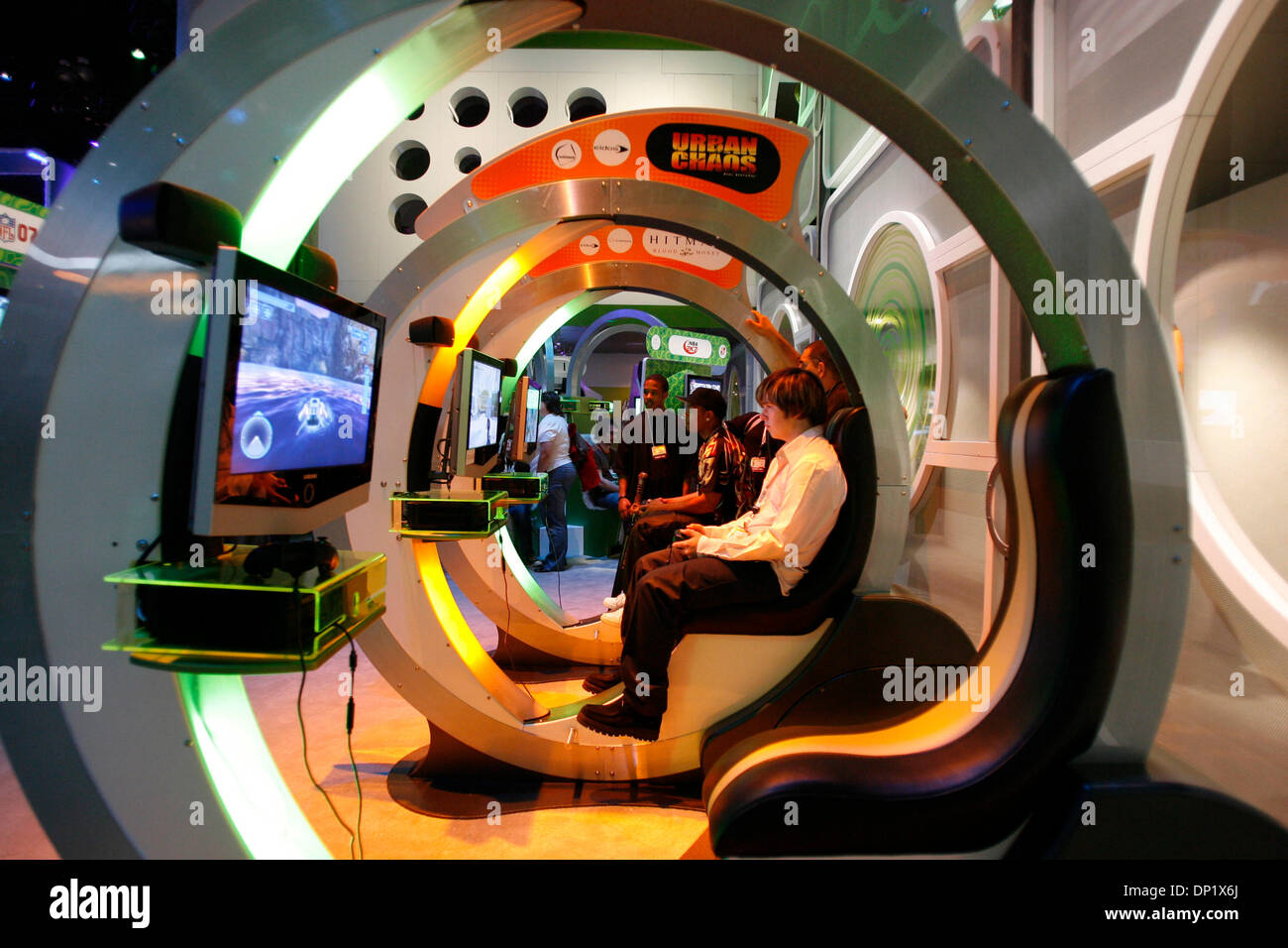 Xbox booths hi-res stock photography and images - Alamy