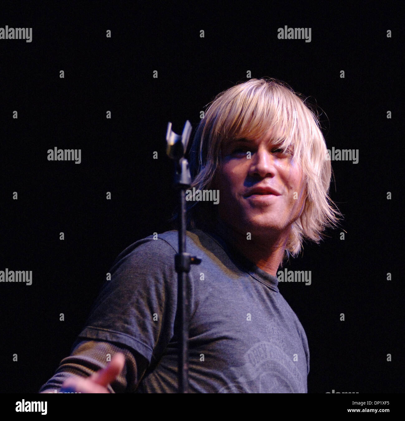 Ashley parker angel hi-res stock photography and images - Alamy