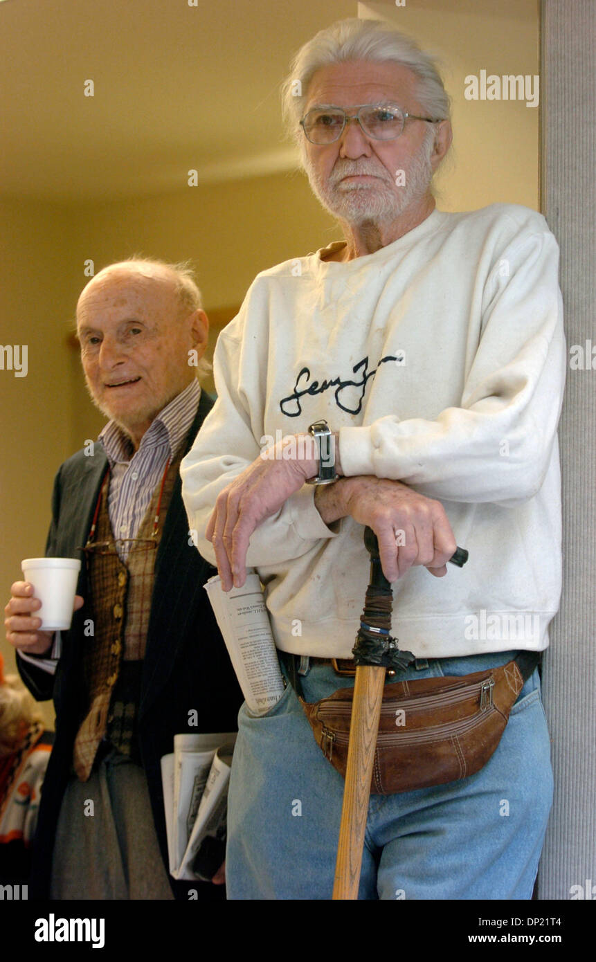 May 14, 2006; Manhattan, New York, USA; NY PAPERS OUT. Ken DeVries (R ...