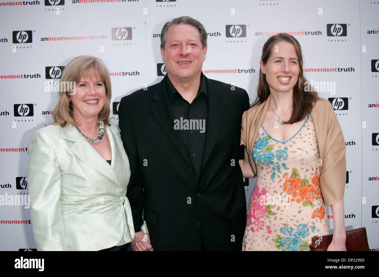 Vice president al gore wife hi-res stock photography and images - Alamy