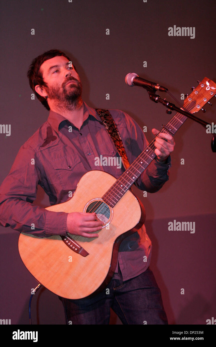 May 16, 2006; New York, NY, USA; DAVID POE and DUNCAN SHEIK performing ...