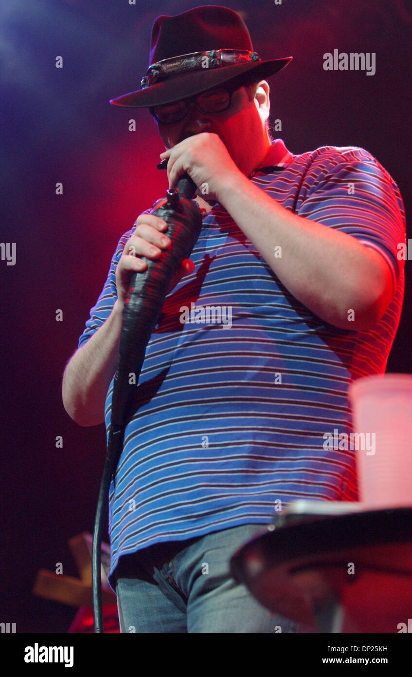 Blues traveler band hi-res stock photography and images - Alamy