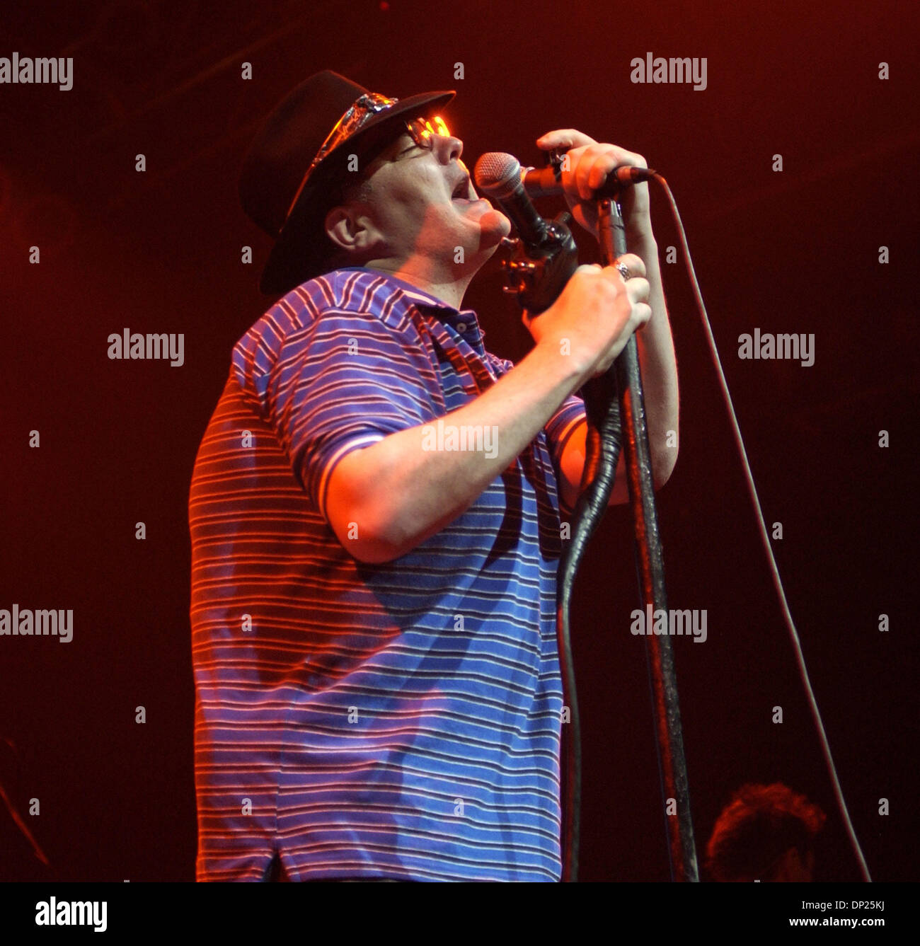 Blues traveler band hi-res stock photography and images - Alamy