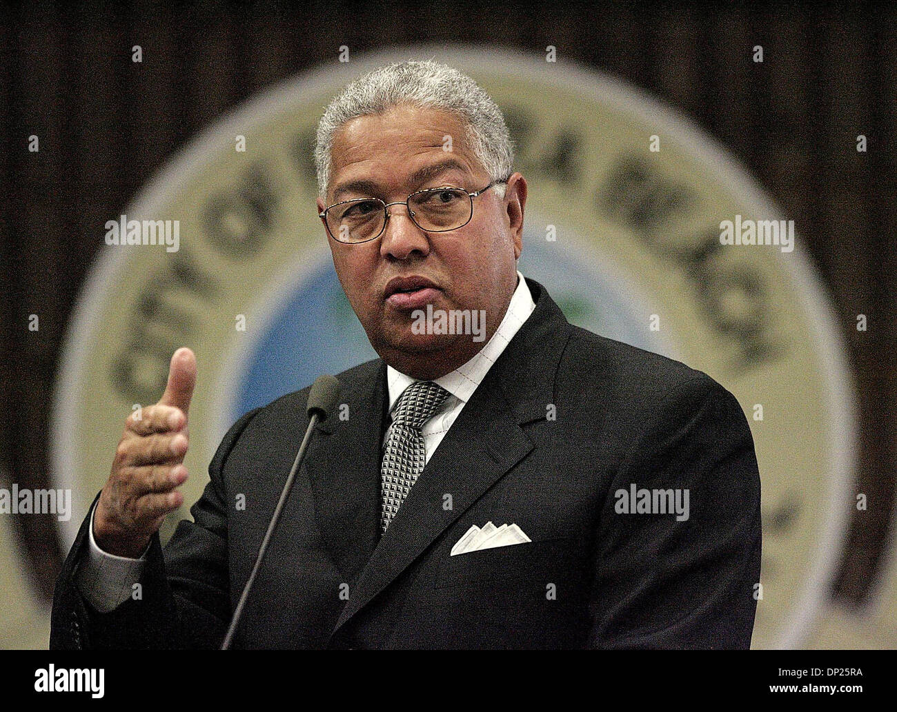Thomas kinsey hi-res stock photography and images - Alamy