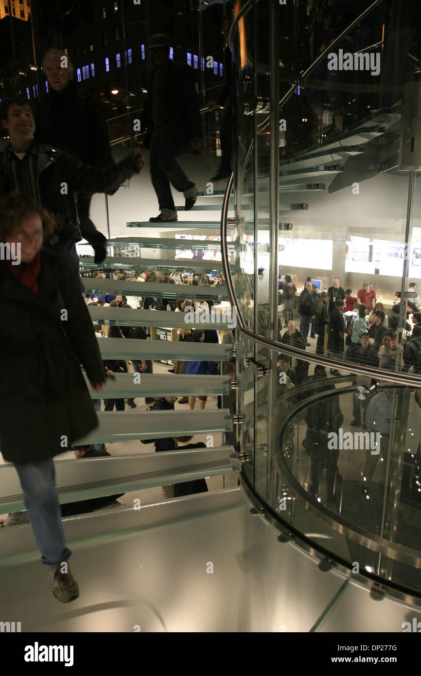 May 19, 2006; New York, NY, USA; Opening night at the Apple Store Fifth ...