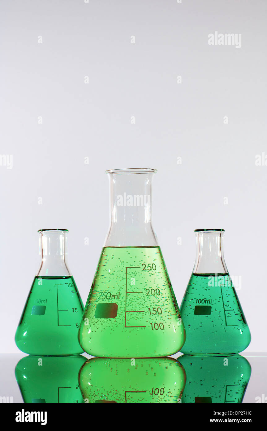 Three beakers hi-res stock photography and images - Alamy