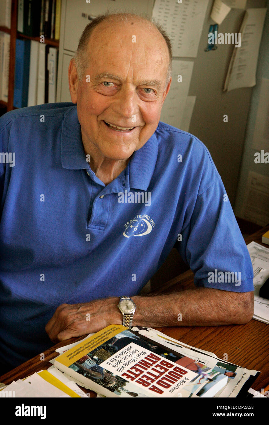 Sports books hi-res stock photography and images - Alamy