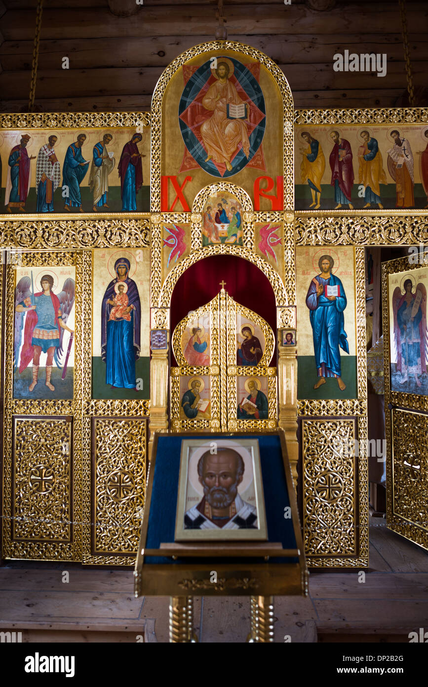 Iconostasis in russian orthodox church hi-res stock photography and images - Alamy