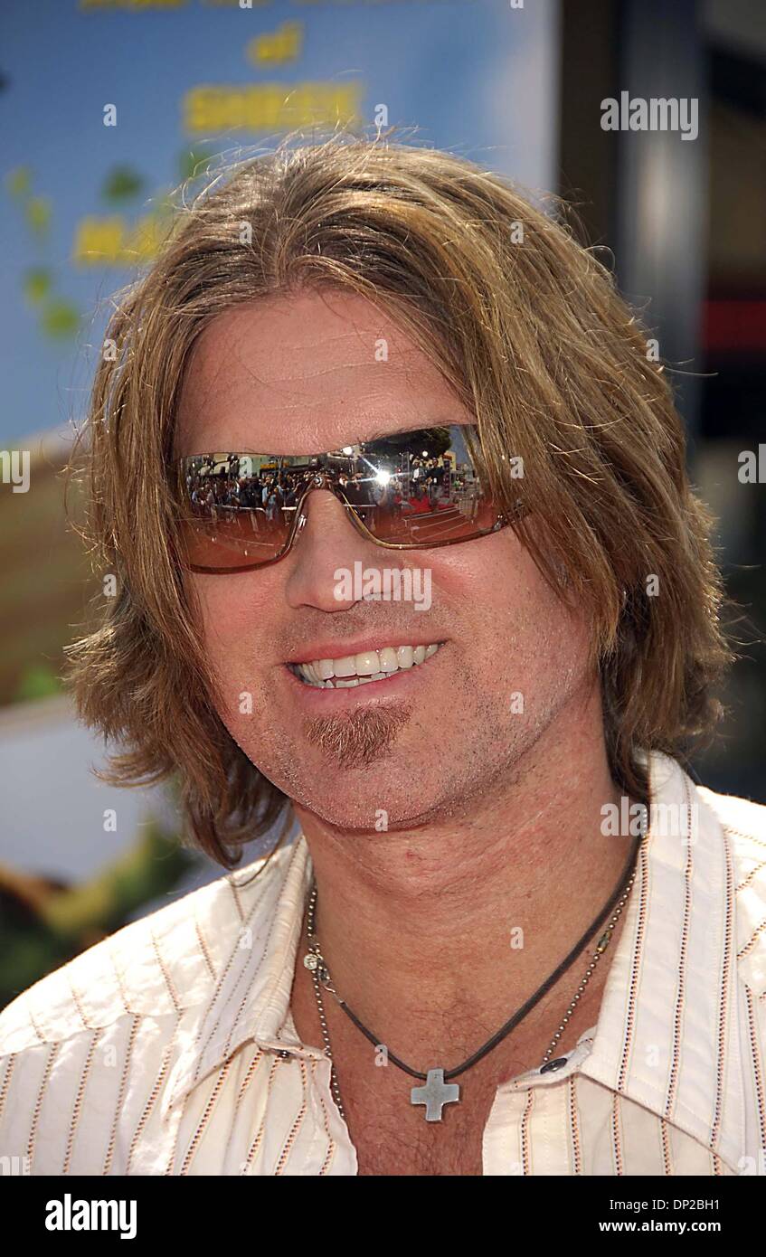 Billy ray cyrus over hedge hi-res stock photography and images - Alamy