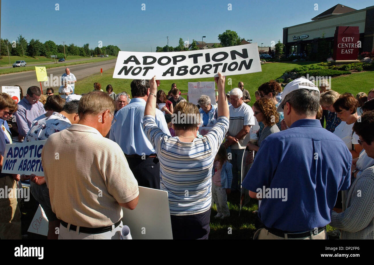Gathering for prayer hi-res stock photography and images - Alamy