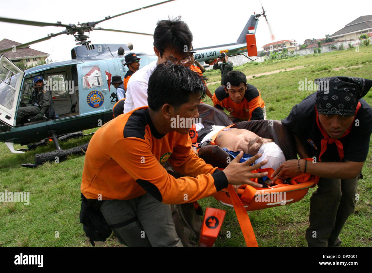 Earthquake helicopter rescue hi-res stock photography and images - Alamy