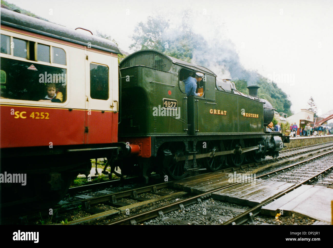 Gwr carriages hi-res stock photography and images - Alamy