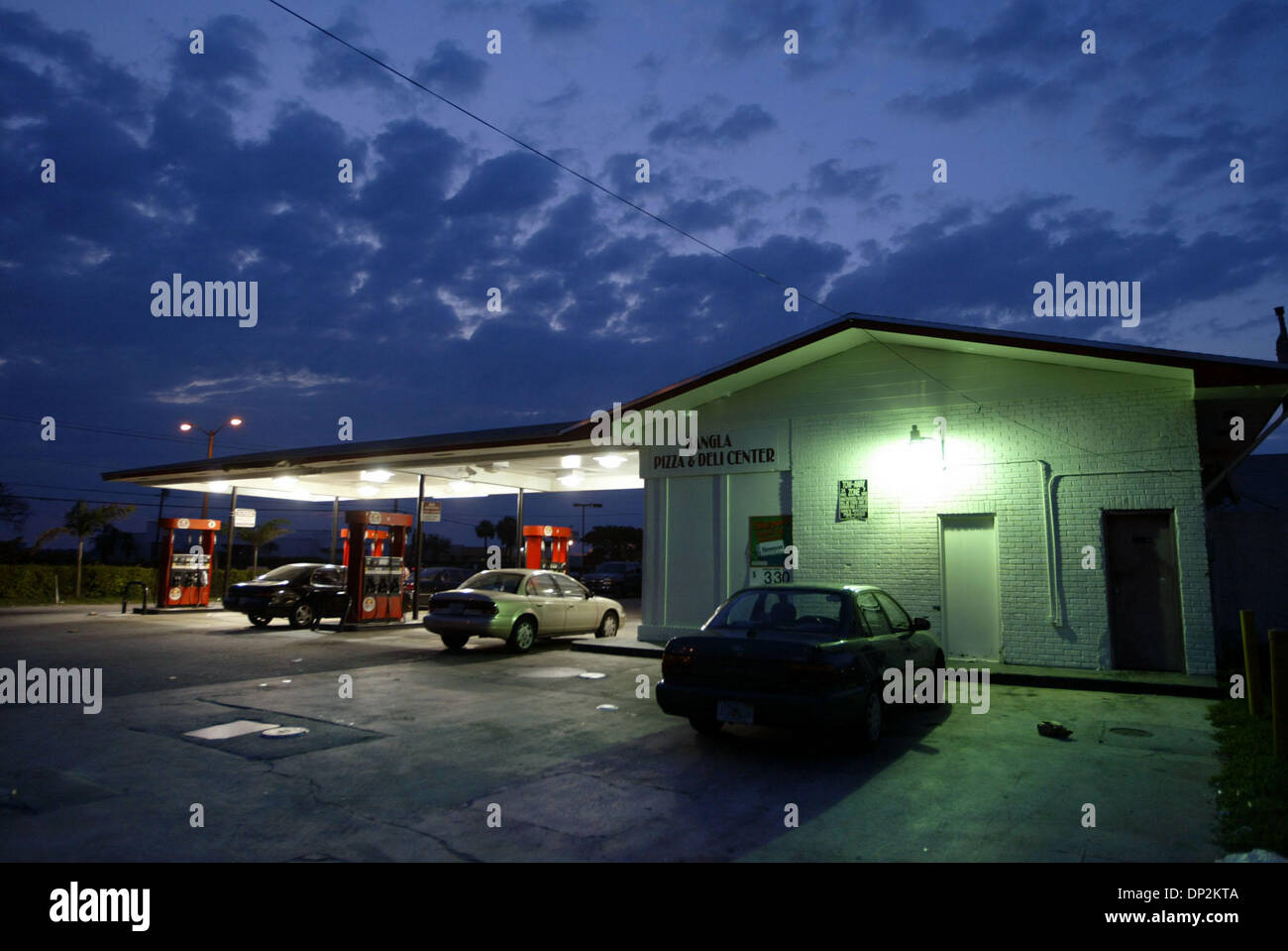 25th avenue station hi-res stock photography and images - Alamy