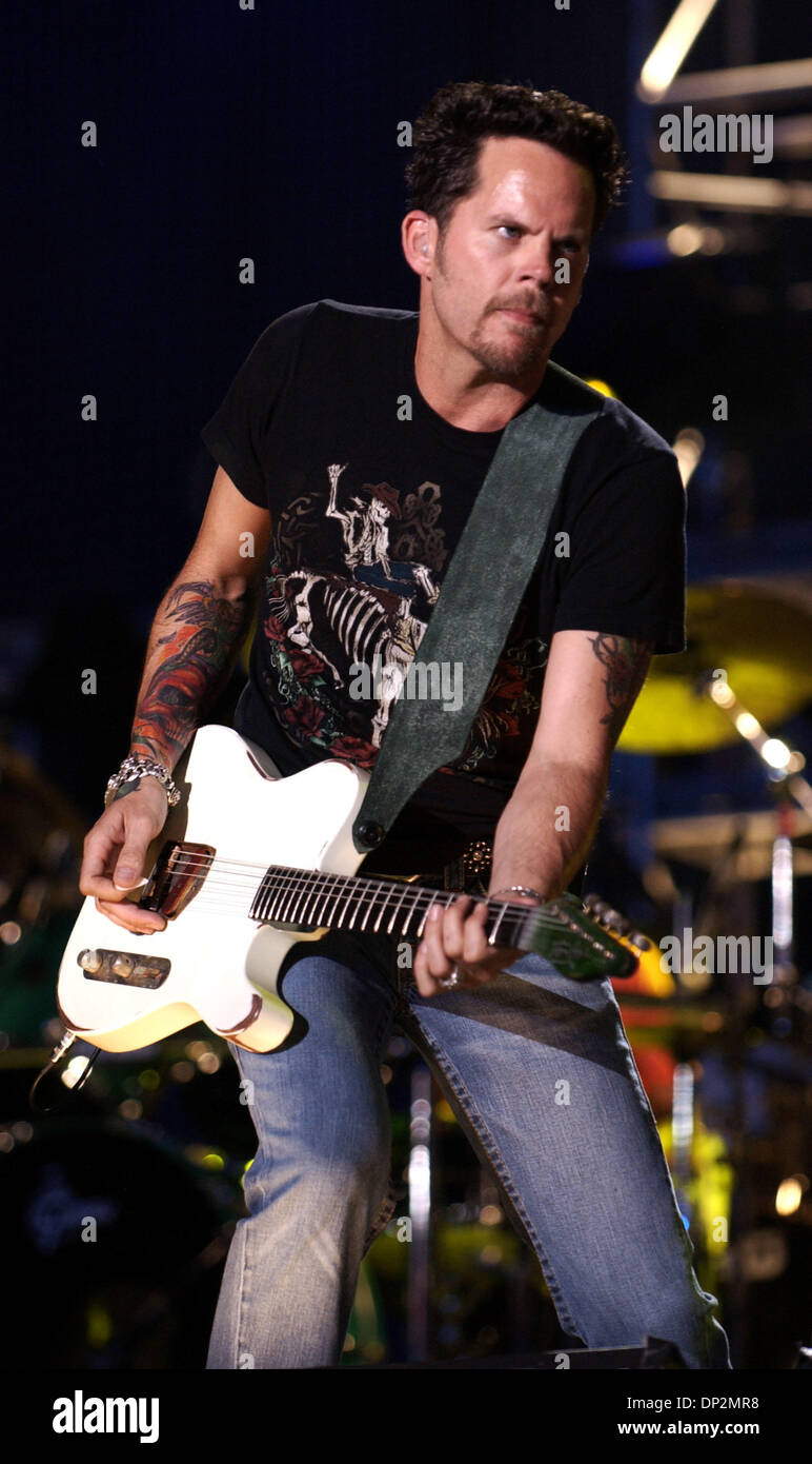 Gary allan hi-res stock photography and images - Alamy