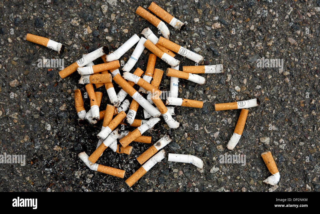 Wrapped cigarette hi-res stock photography and images - Alamy