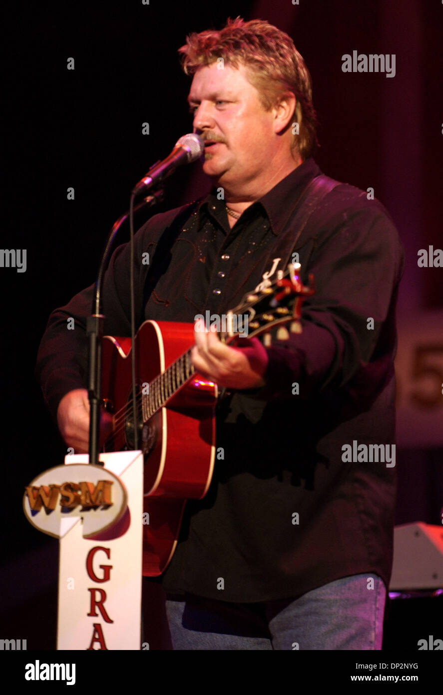 Joe diffie hi-res stock photography and images - Alamy