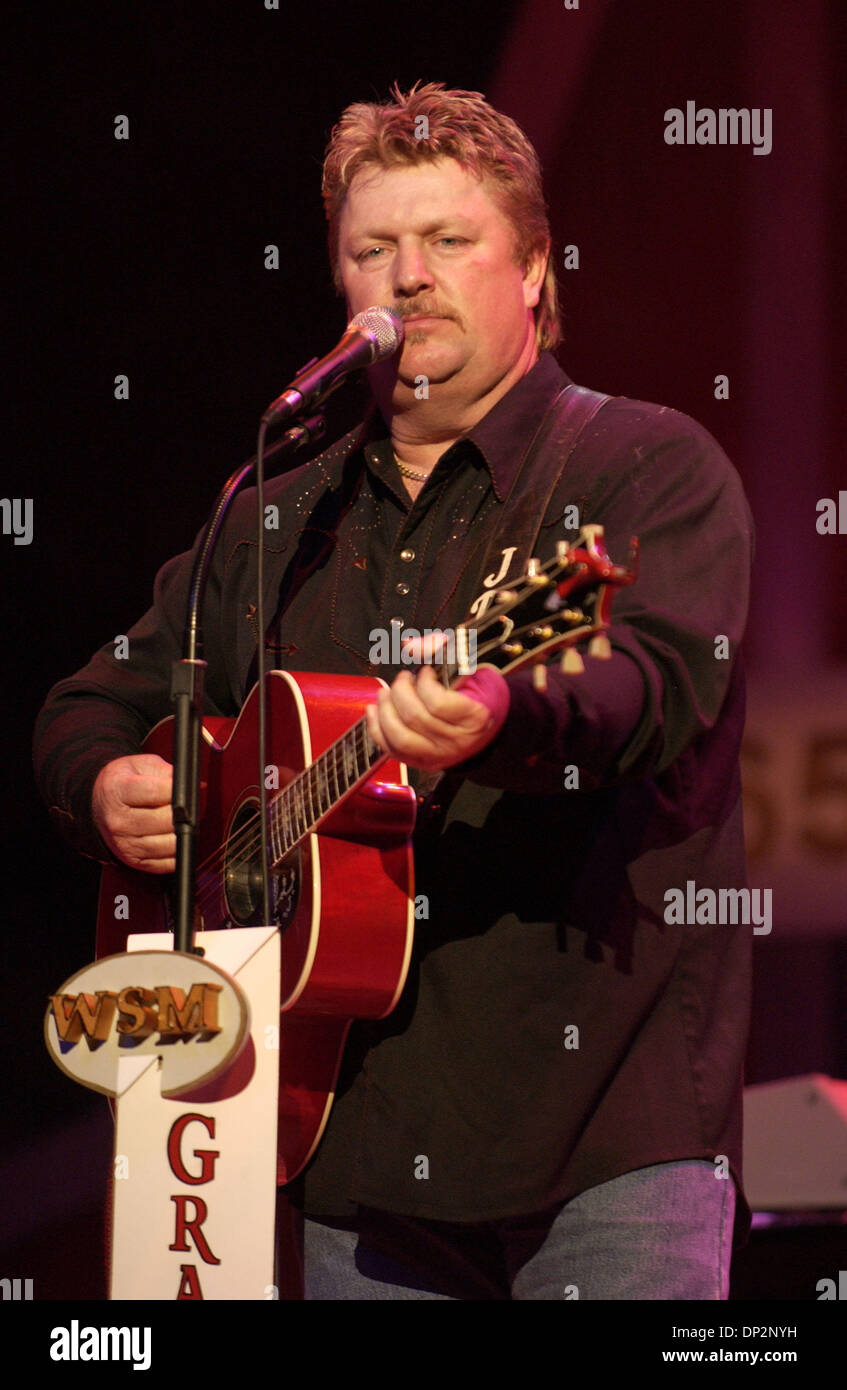 Joe diffie hi-res stock photography and images - Alamy