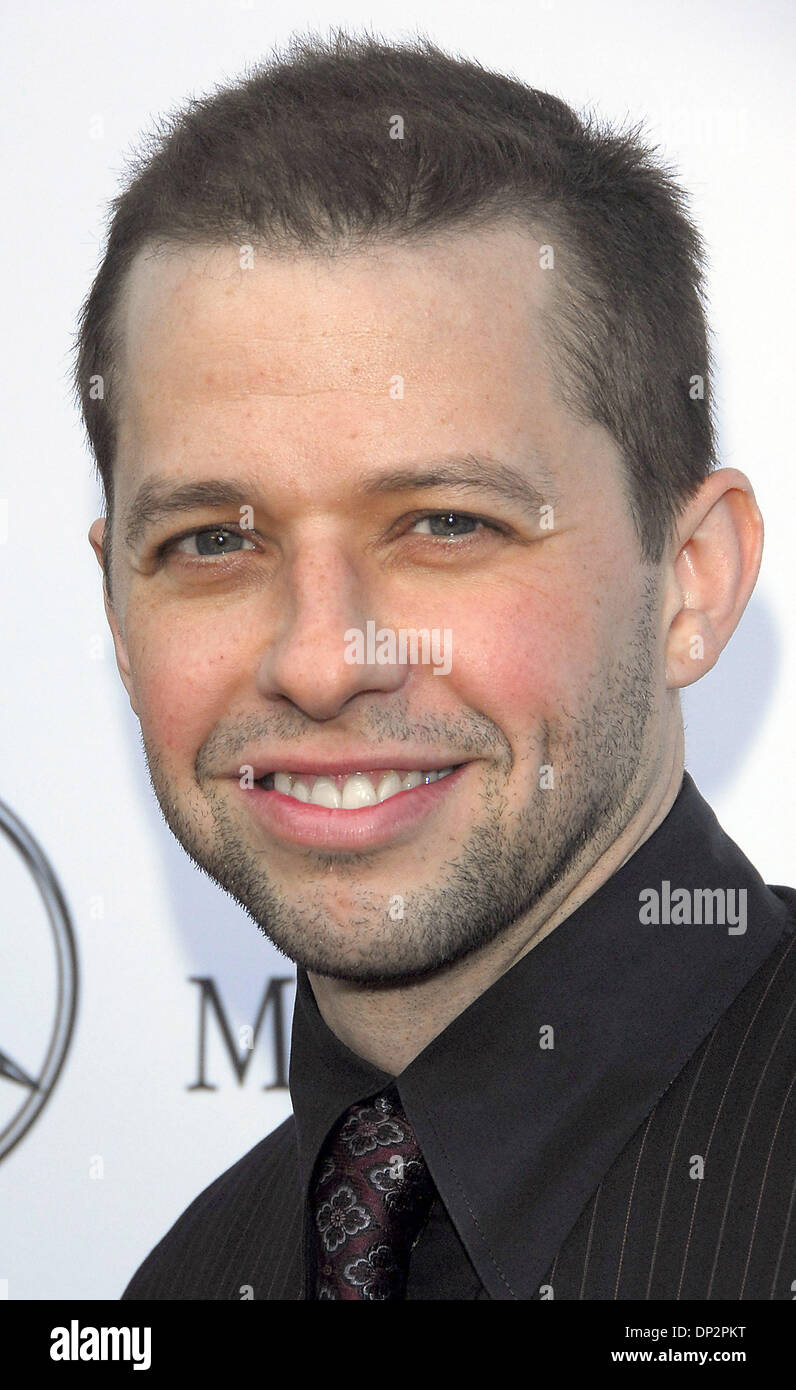 Jon cryer hi-res stock photography and images - Alamy
