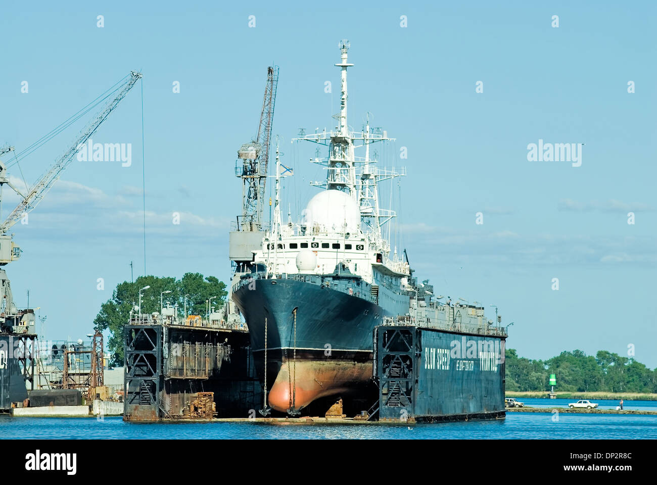 Bulk ship docking hi-res stock photography and images - Alamy