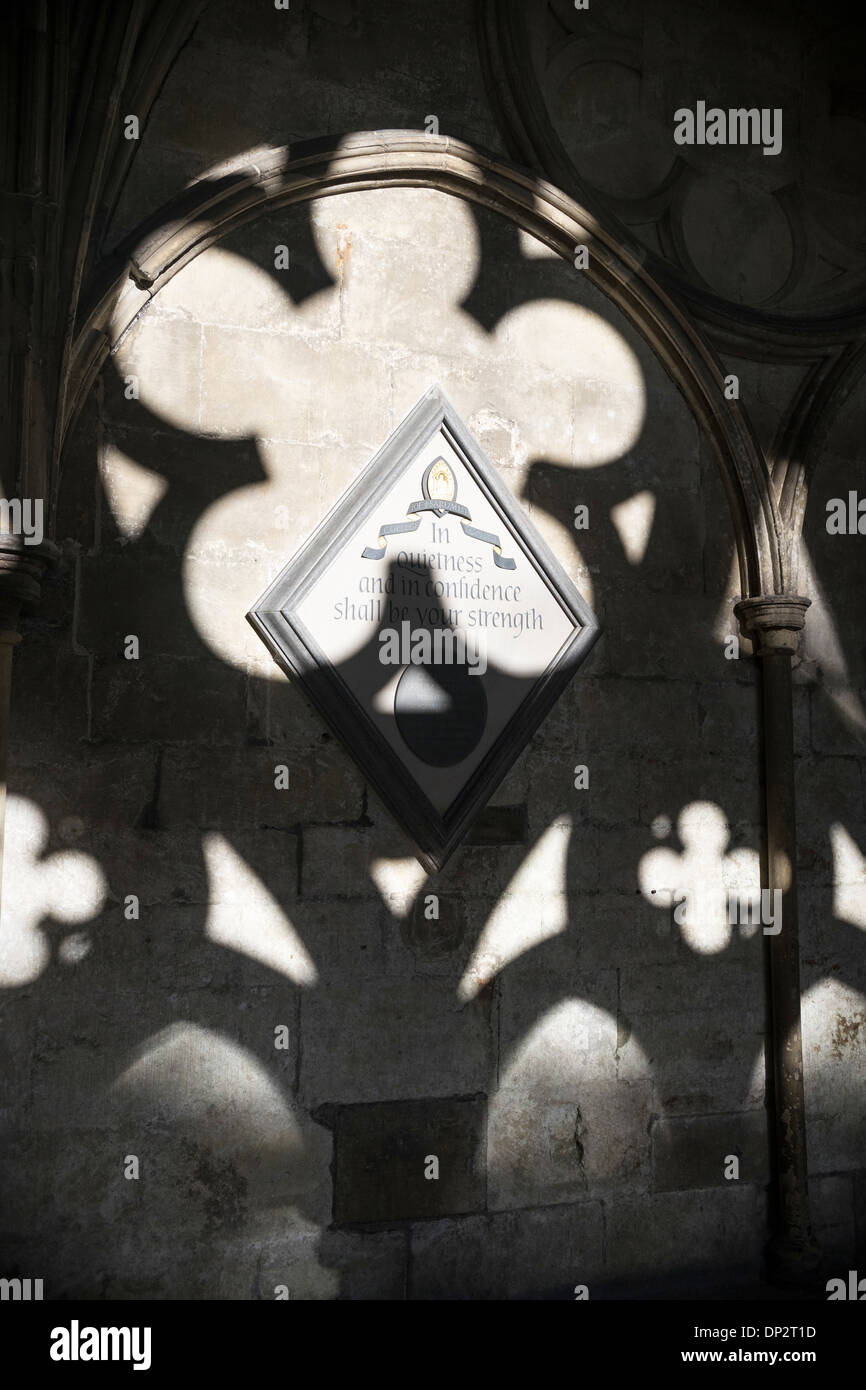 Wall with cast shadow patterns hi-res stock photography and images - Alamy