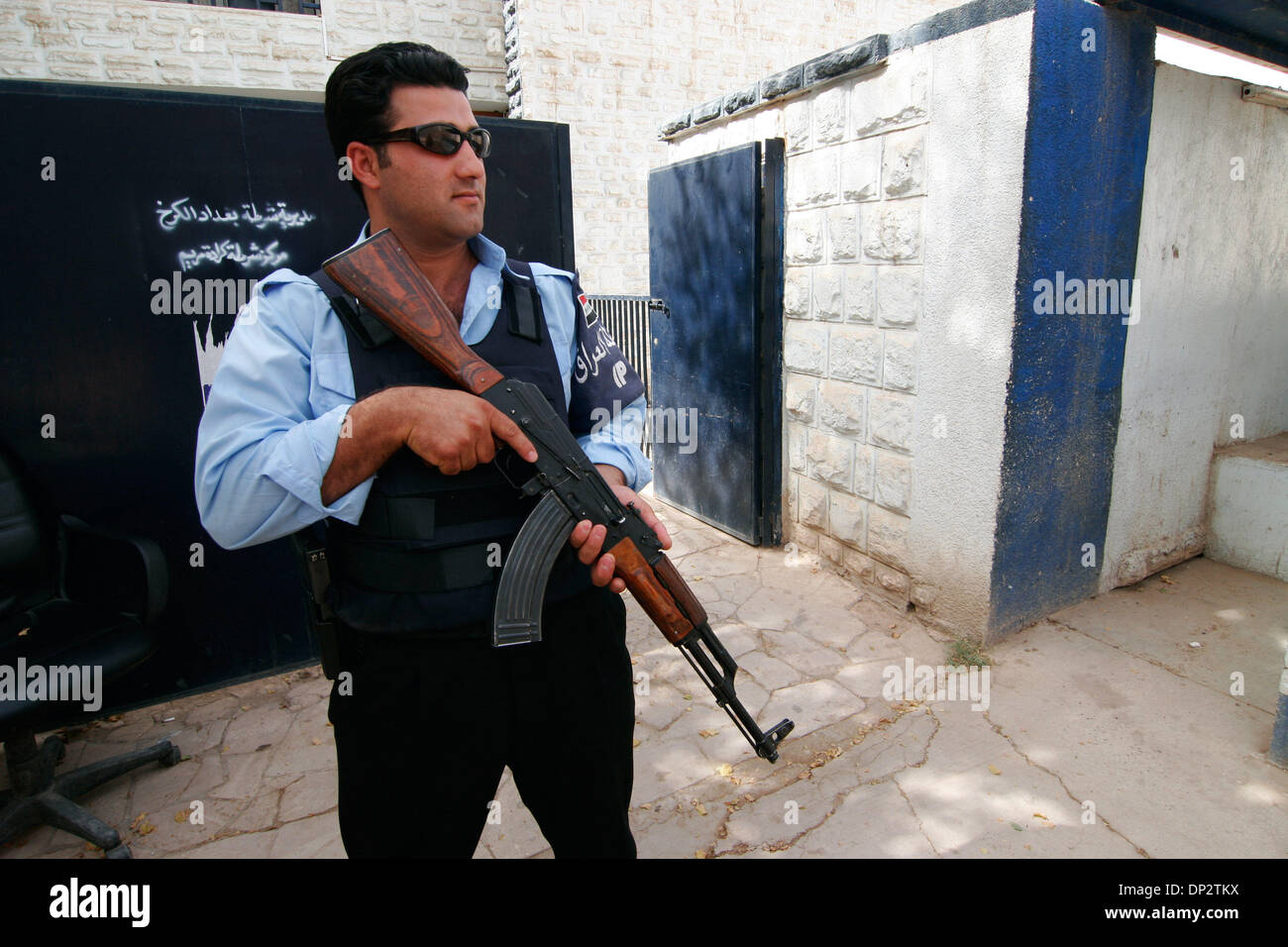 Iraqi national police hi-res stock photography and images - Alamy