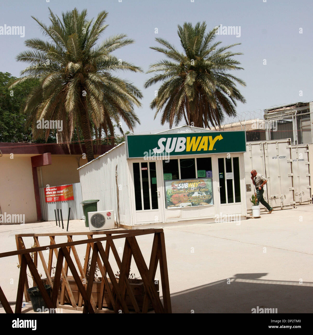 Green zone iraq hi-res stock photography and images - Alamy