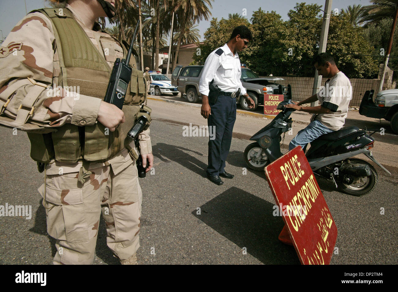 Green zone checkpoint iraq hi-res stock photography and images - Alamy