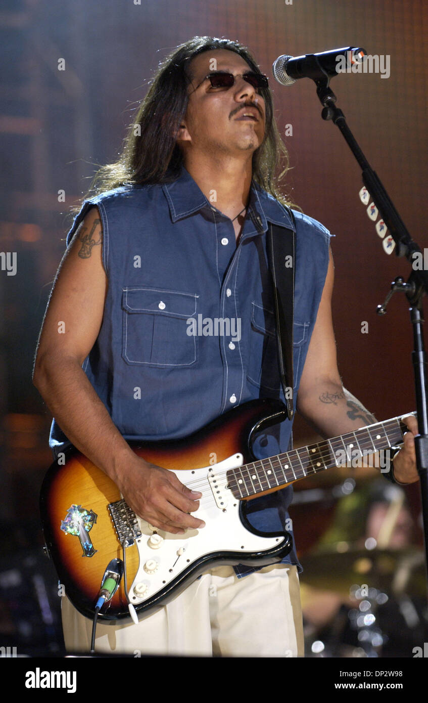 Jun 11, 2006; Nashville, TN, USA; Musician Ronnie Milsap and the Los ...