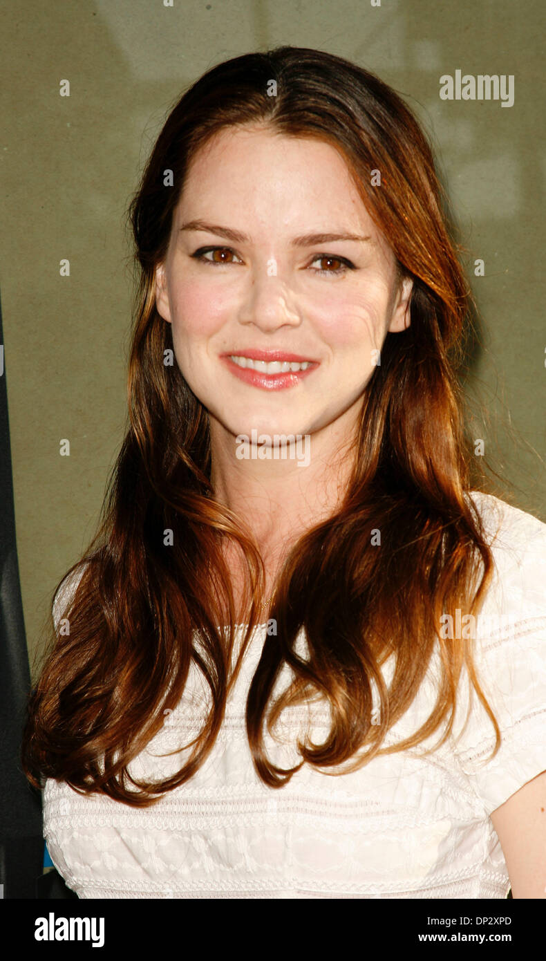 Jacinda barrett hi-res stock photography and images - Alamy