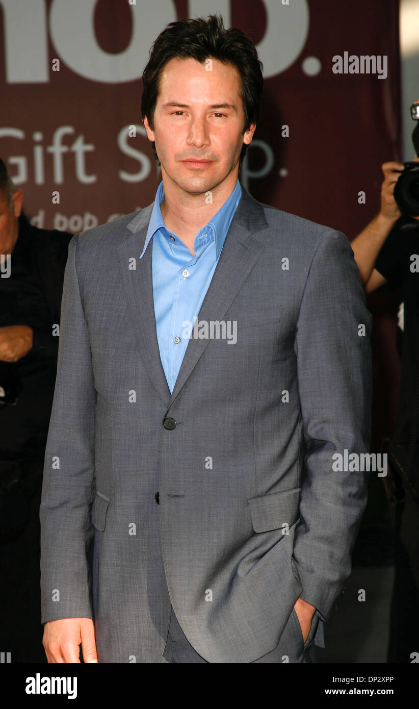 Jun 13, 2006; Los Angeles, CA, USA; Actor KEANU REEVES at 'The Lake ...