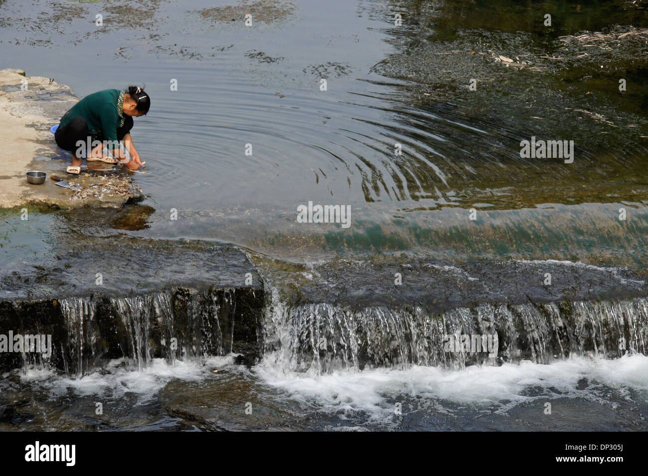 Traditional washing river hi-res stock photography and images - Alamy
