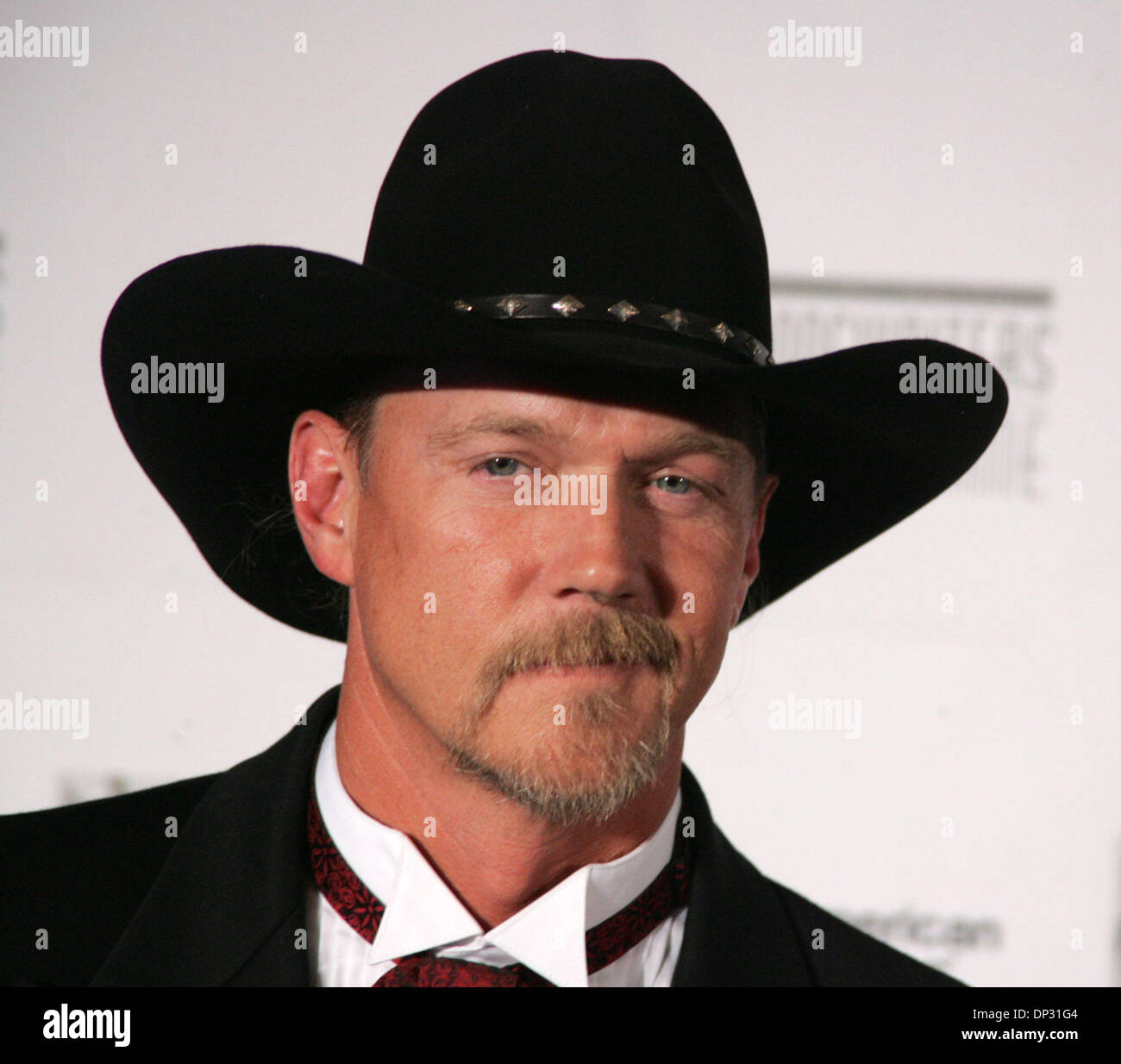 Trace adkins awards hi-res stock photography and images - Alamy