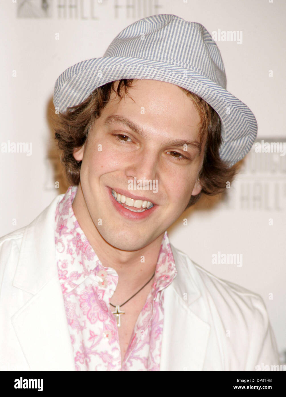 Jun 15, 2006; New York, NY, USA; Singer GAVIN DEGRAW at the arrivals ...