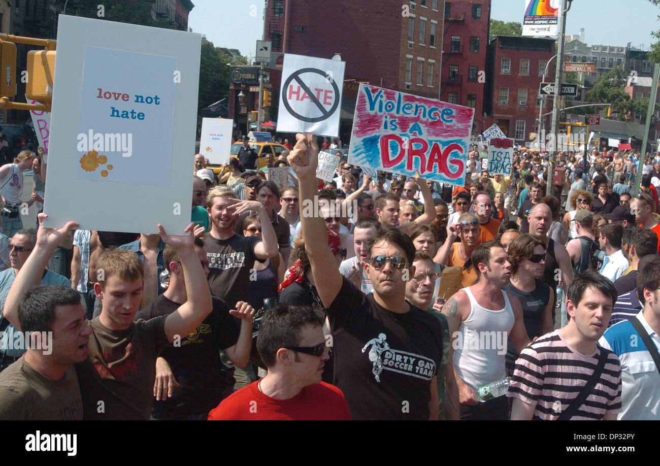 Jun 17, 2006; Manhattan, New York, USA; Hundreds turn out for a rally ...